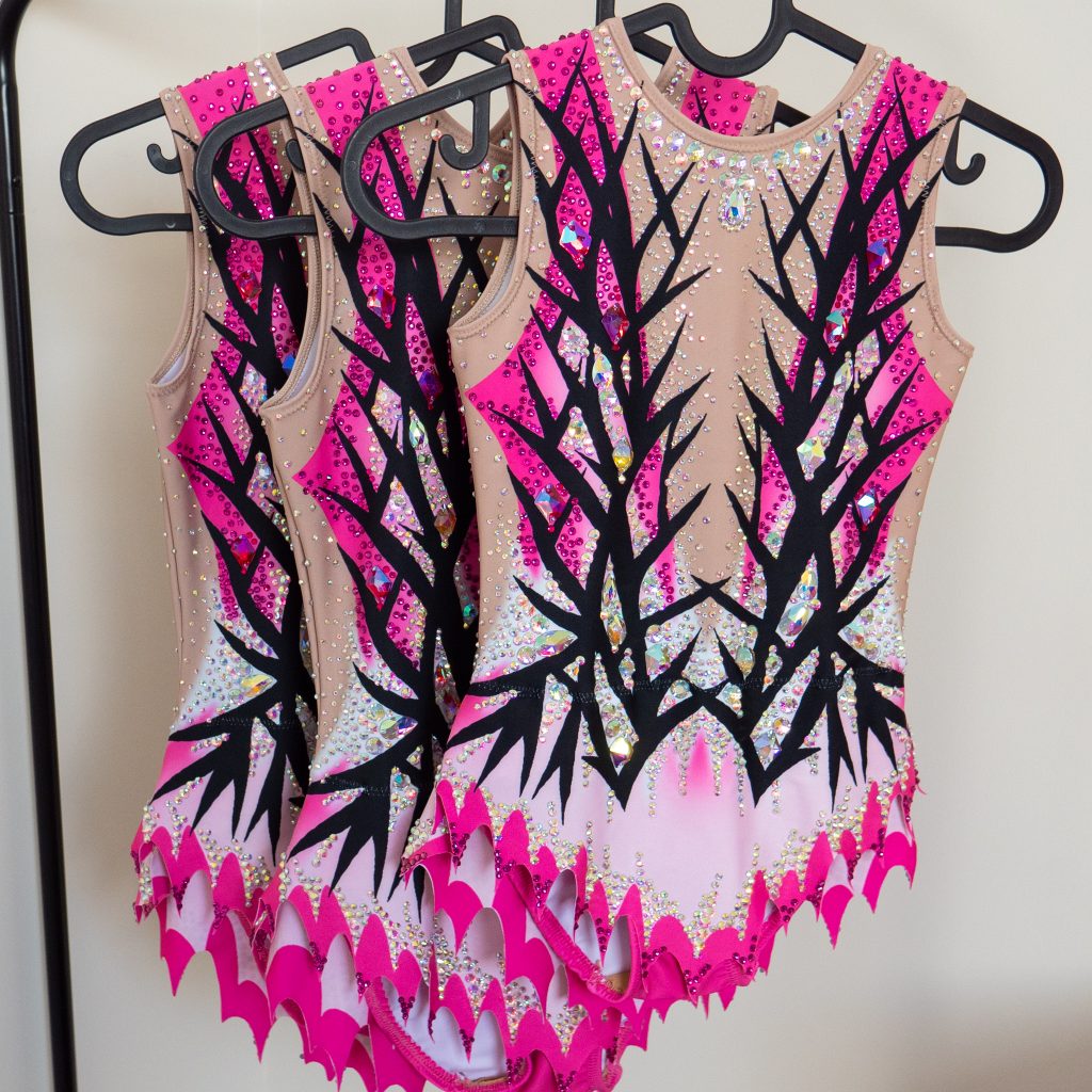 #H565 - 28, 32, 32 - Derivative Leotards